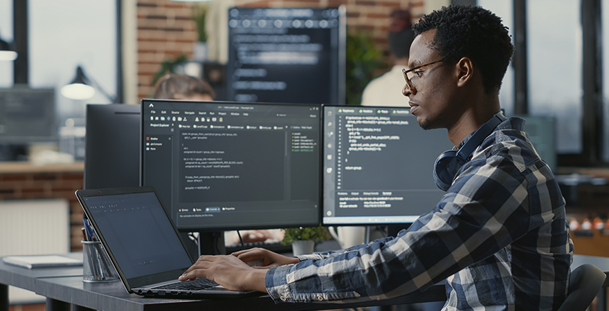 ¿Has pensado en trabajar como programador? | Randstad